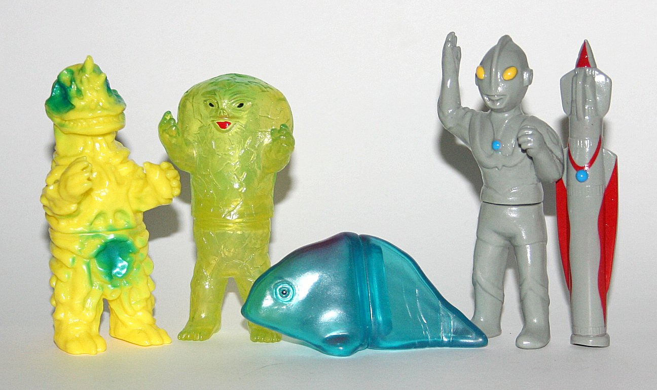Bear Model Ultraman Pinwheel Set